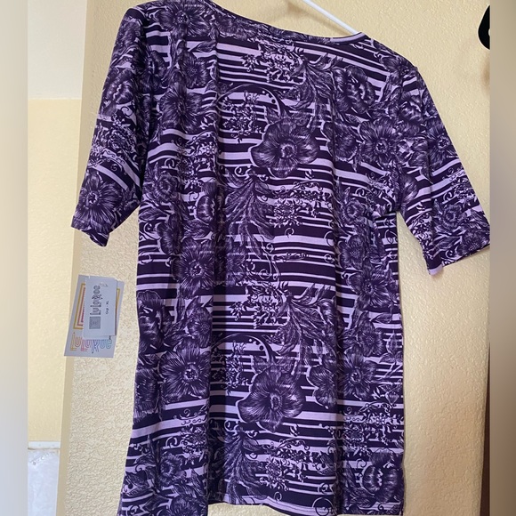 LuLaRoe | Tops | Llr Purple Print Gigi | Poshmark